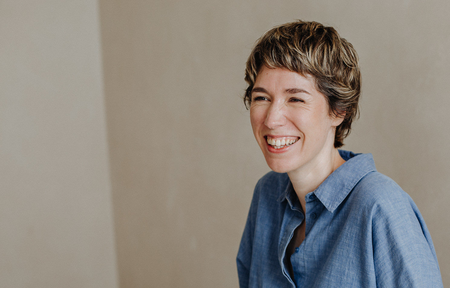 Marie Pack | Singer, Songwriter, Music teacher